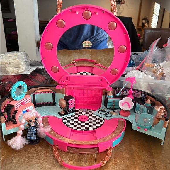 L.O.L. Surprise! | Toys | Lol Surprise Glam Salon Playset With Pink And ...